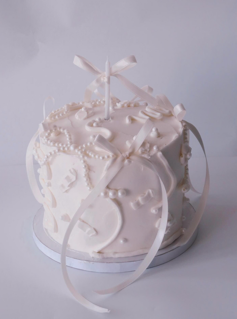 Jenna Bow Cake – Moo's Bakery